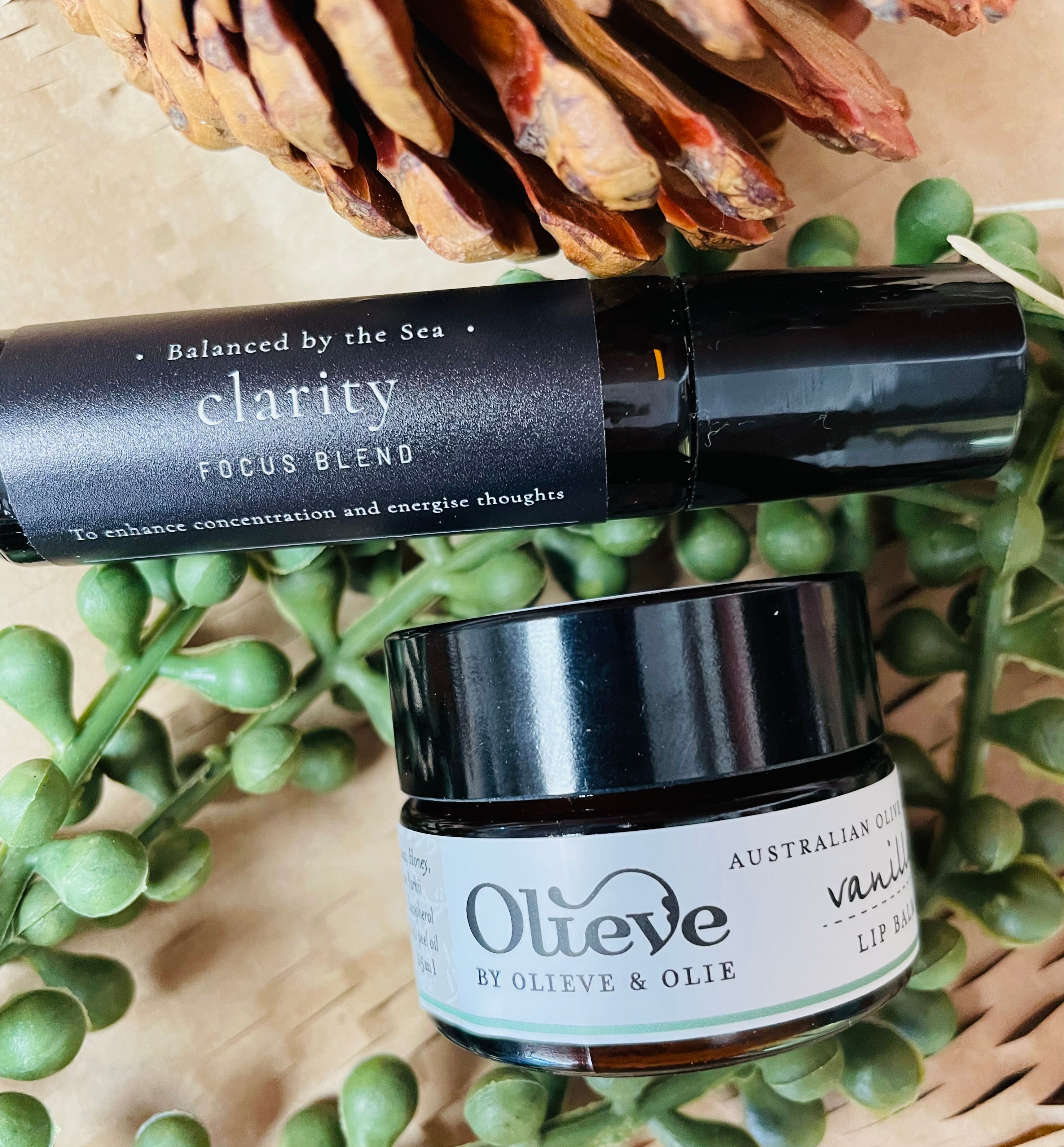 Olieve and Olie – Feather Shack